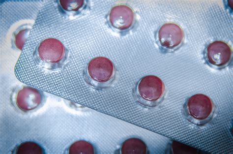 무료 이미지 꽃잎 손가락 빨간 색깔 푸른 의학 담홍색 네일 말뿐인 닫다 인간의 몸 눈 조제 오르간 정제 의료 매크로 사진 약물 치료법