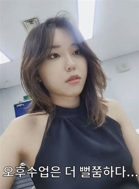 잡담 약ㅎㅂㅈㅇ 아는 웹툰작가 근황 봤다가 개 놀랐음 인스티즈instiz 일상 카테고리