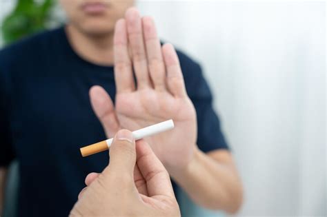 No Fumar Hombre Dejar De Fumar Rechazar Rechazar Descanso Tomar