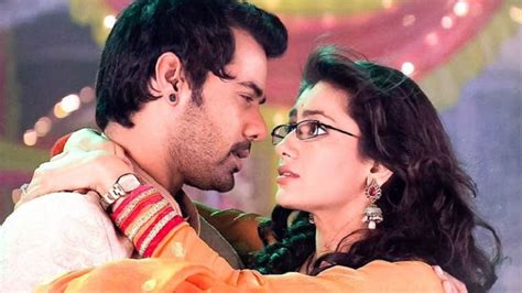 Unforgettable Romantic Scenes Of Kumkum Bhagyas Abhi And Pragya Iwmbuzz