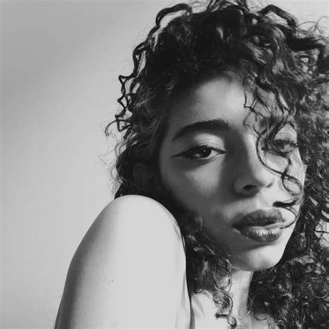 Vitória Beatriz Publicou No Instagram “2 3” • Veja Todas As Fotos E Vídeos De Vitoriabtriz No