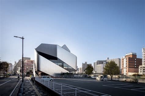 010 Building By Clouds Ao A Dynamic Experience Of Space And Light