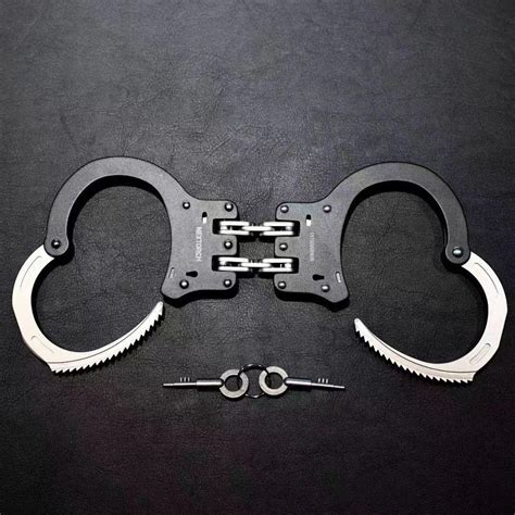 警务人员手铐与约束器具使用（补充上次的） 知乎