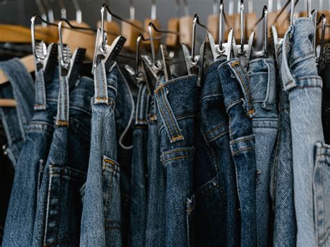 Лайфхаки які допоможуть купити ідеальні джинси без примірки Читайте на Ukr Net