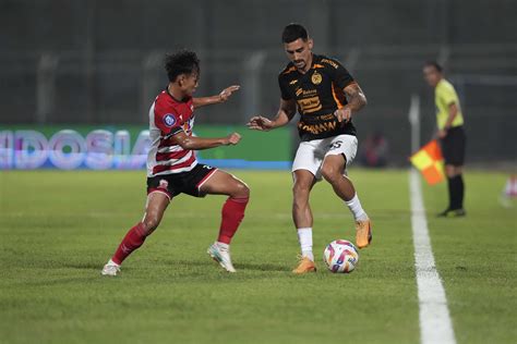 Review Persija Vs Persita Perubahan Di Babak Kedua Jadi Kunci