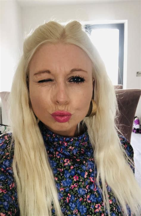 Lauren Louise Model Folio