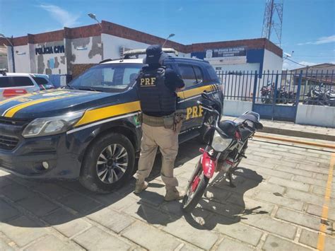 Prf Recupera Quatro Motocicletas Adulteradas E Com Registro De Roubo