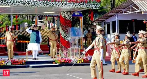 Hyderabad Amit Shah Attends Passing Out Parade Of 74th Batch Of Ips Probationers The Economic