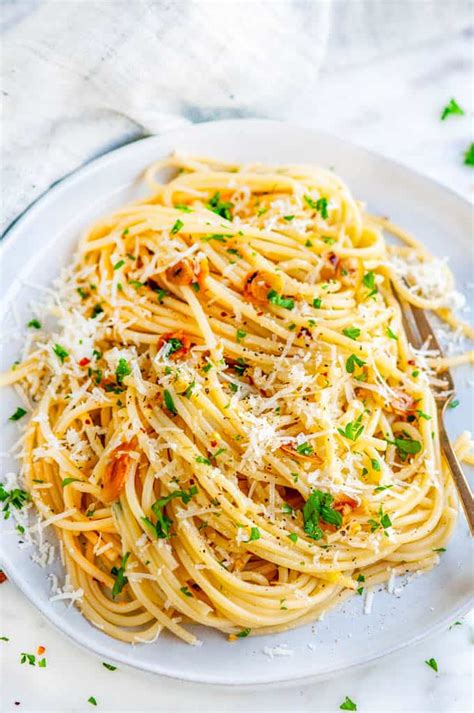Pasta Aglio E Olio Garlic And Oil Chef Style Aberdeens Kitchen