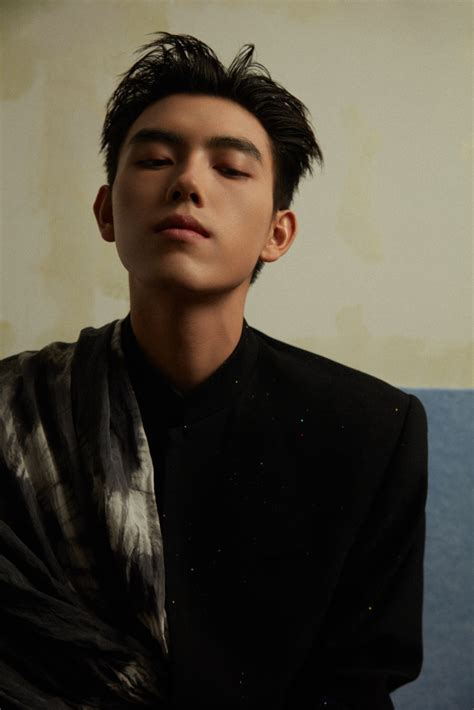 Hua Hua — Word Of Honor Ep1 When Lao Wen And Ah Xu Met The