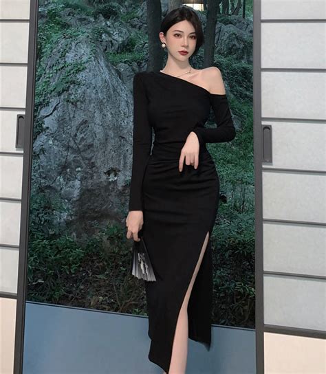 리즈고 연말 파티룩 모던 섹시 블랙 롱 트임 원피스