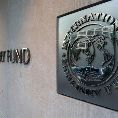 El peso uruguayo es la moneda más fuerte de la región por qué el dólar baja del otro lado del