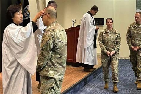 U S Army Chaplain In Grapples With Spiritual Needs Of Deployed Soldiers