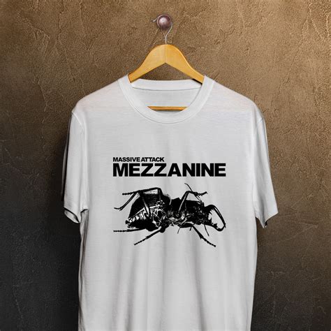 T Shirt Quality Camiseta Massive Attack Mezzanine Lp Em Rewind