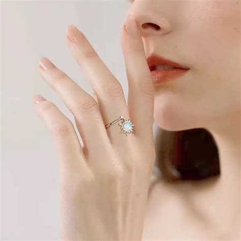 INF Justerbar Antistressring Med Roterbar Blomma