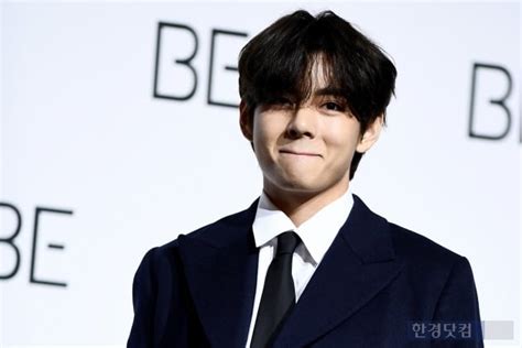 방탄소년단 뷔 블랙핑크 제니 팔로우했다가 화들짝 언팔 소동 한국경제