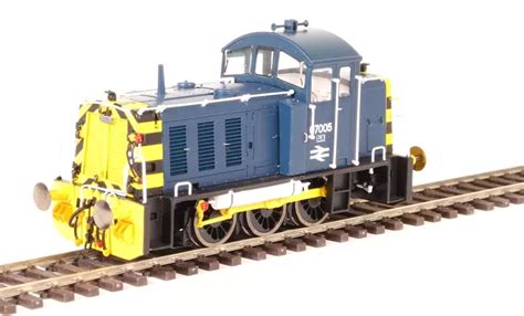 Heljan 2911 Class 07 Shunter 07005 In Br Blue With Wasp Stripes And Air Brakes Railway Models Uk