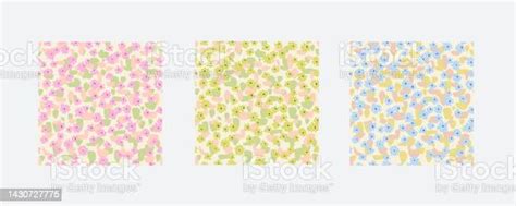 벡터 작은 Ditsy 꽃 일러스트 레이 션 원활한 반복 패턴 3 색상 방법 설정 0명에 대한 스톡 벡터 아트 및 기타 이미지 0명 귀여운 꽃 나무 Istock