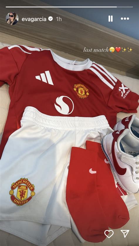 Man Utd Fans Convinced Alejandro Garnacho Is Leaving After Girlfriends