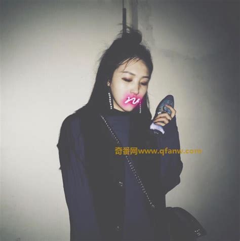 奇番[snis 340]内衣模特蒂亚 ティア 艰难的职场生涯 妹子图 奇番网
