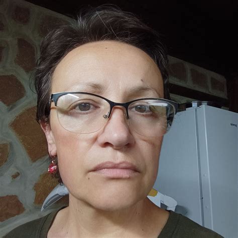 Ергенът 💎 Габриела е на 25 години Тя работи като бижутер в семейното златарско ателие 🤗