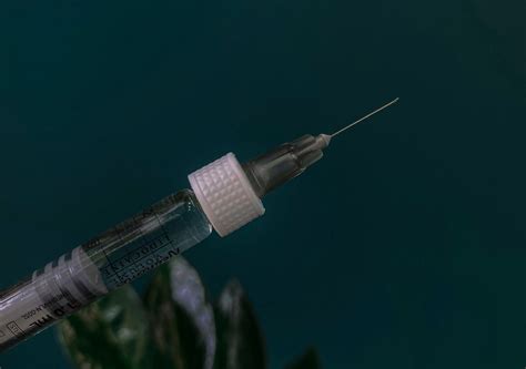 Сколько держится эффект от инъекций против гипергидроза