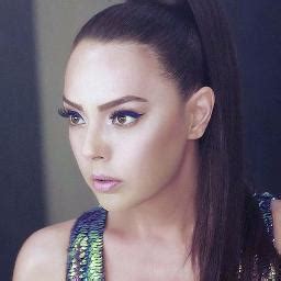 Yaparim Bilirsin Song Lyrics and Music by Ebru Gündeş arranged by Alper on Smule Social