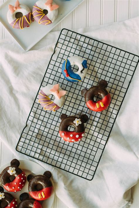 Disney Donuts Are Deliciously Adorable Foodiggity