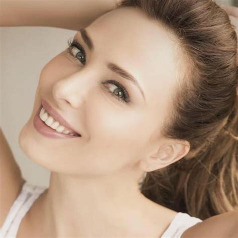 Iulia Vantur Best Photos Facts