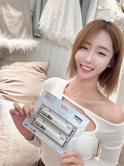 銀白美型散熱片 Klevv 科賦 Fit V Ddr5 超頻記憶體開箱