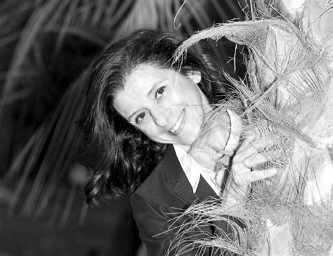 Biografía Centro De Danza Sandra Santa Cruz