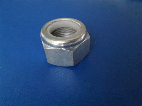 Nut Self Locking Hex