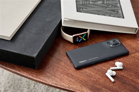 OPPO Find X5 Pro Official Striking Design And Focus On Night