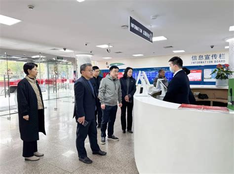 区总工会慰问区政务服务中心综合窗口新闻动态工作动态青浦区数据局上海市青浦区人民政府