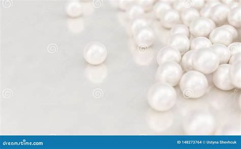 Pila De Perlas Fondo De La Pluralidad De Perlas Hermosas Gemas La