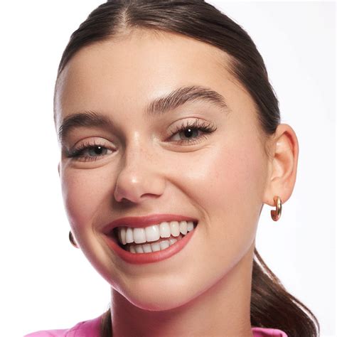 Buy Essence Soft Precise LIP PENCIL My Way Online