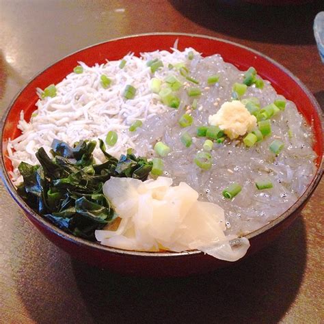 【江ノ島】名物しらす丼が食べられる！一番人気のお店「とびっちょ！」