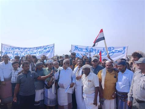 وقفة احتجاجية في الخوخة