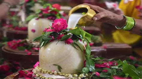 Sawan 2023 Thursday Offerings सावन के गुरुवार पर भगवान शिव को अर्पित