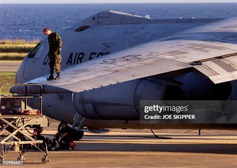 Us Air Force C141 Photos And Premium High Res Pictures Getty Images
