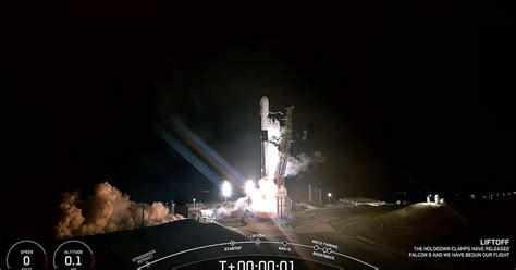 Spacex Caps 2022 With Record Setting 61st Falcon 9 Launch Cbs News