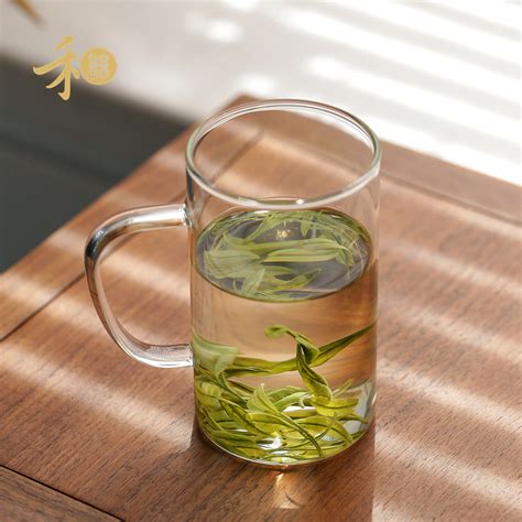 为了这个春天的绿茶，我专门买了一个高透玻璃杯，简直绝了茶具什么值得买