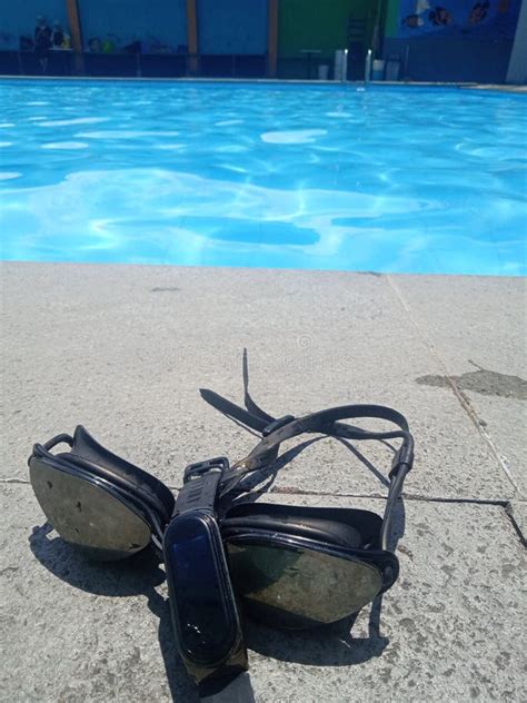 Man Hand Using Smartwatch Calorie Duration Time Heart Rate Counted Editorial Image Image