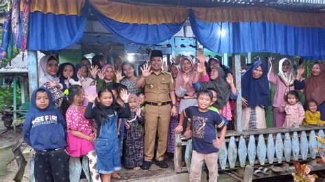 Dengar Aspirasi Warga Bupati Satono Bantu Pembangunan Jalan Dan