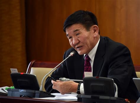 Ц Нямдорж Би сонгуульд оролцдог ард түмэн намайг сонгодог сонгуульд ялсан намын дарга надаар