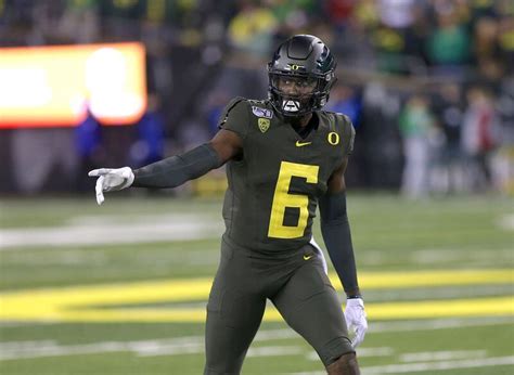 5 Things To Know About Former Oregon Ducks Wr Juwan Johnson