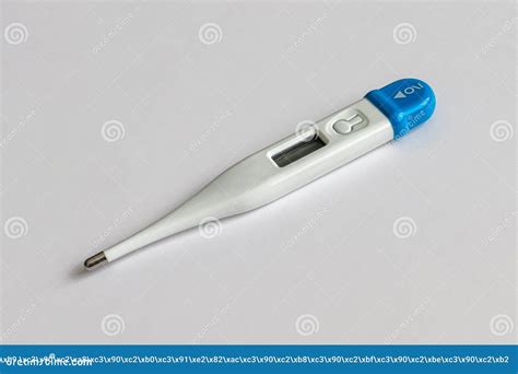 Digital Electronic Thermometer For Measuring Human Body Temperature