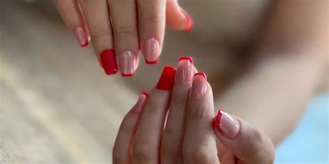 20 Gorgeous French Tip Nail Ideas For Your Next Mani 20 Gorgeous French Tip Nail Ideas For Your Next Mani
