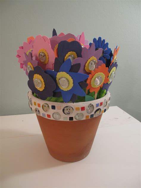 Class Pot With Personalized Flower Stems