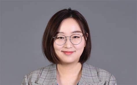 Yifan Kong Joins Mlc Modern Literature And Culture Research Centre